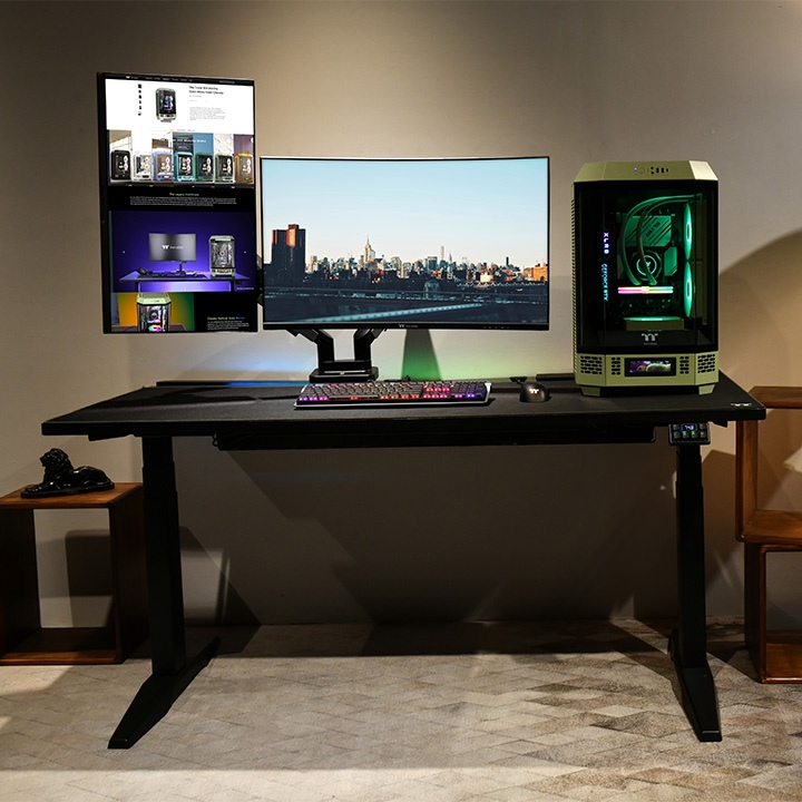 Thermaltake Dual RGB Monitor Arm